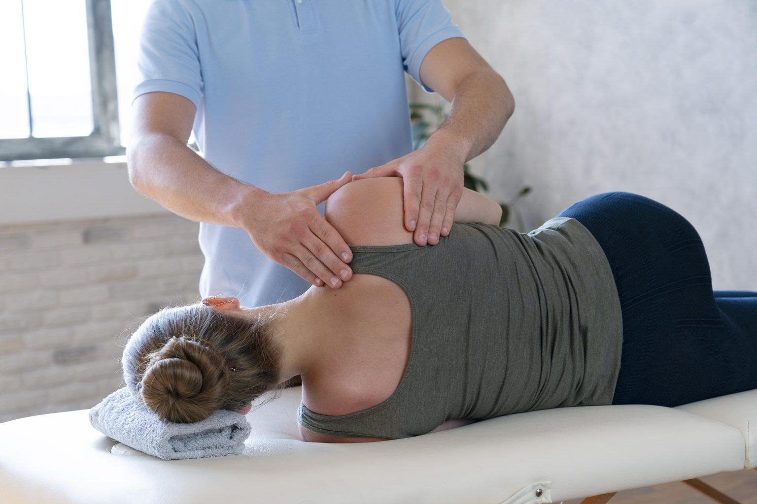 What is Spinal Decompression Therapy and How Does It Work for Back Pain Relief? - Spinal ...